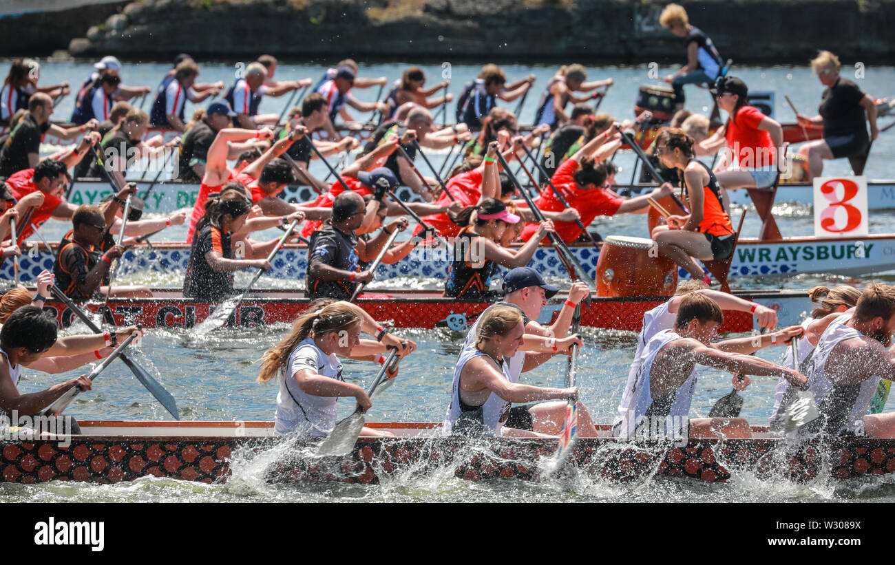 Dragon boat racing teams compete at London Hong Kong Dragon Boat ...