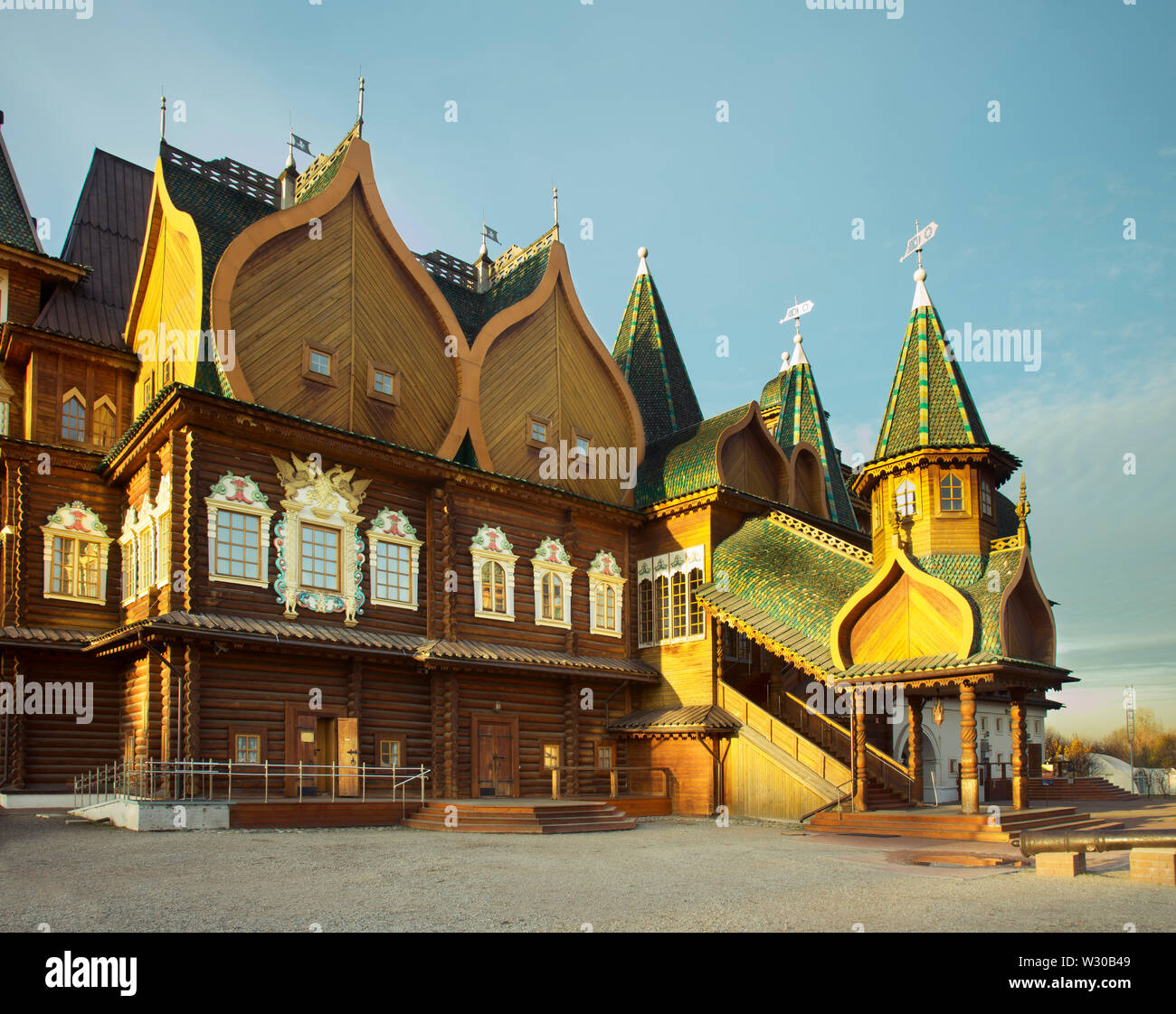 Modern reconstruction hi-res stock photography and images - Alamy