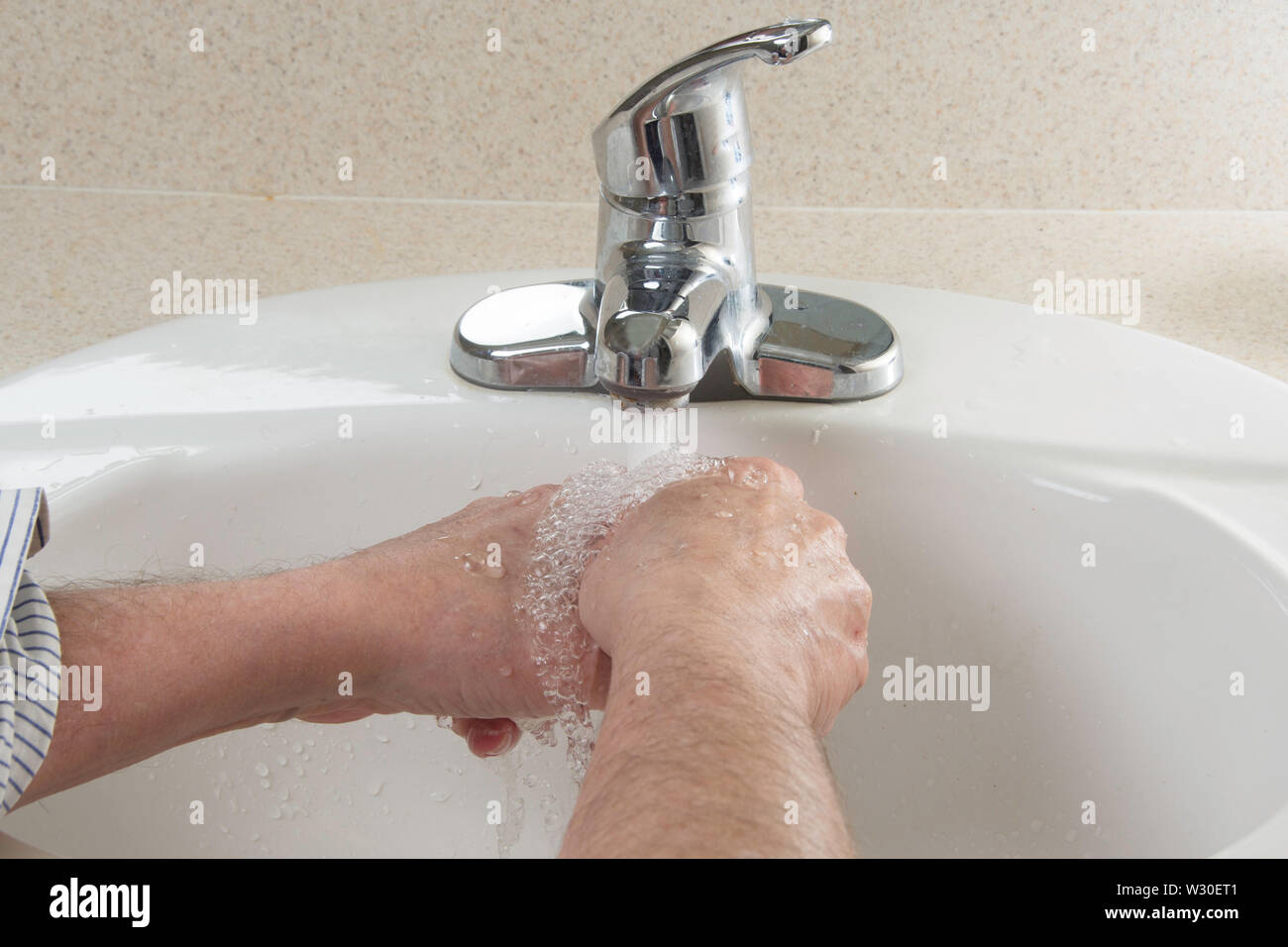 Lathering hi-res stock photography and images - Alamy