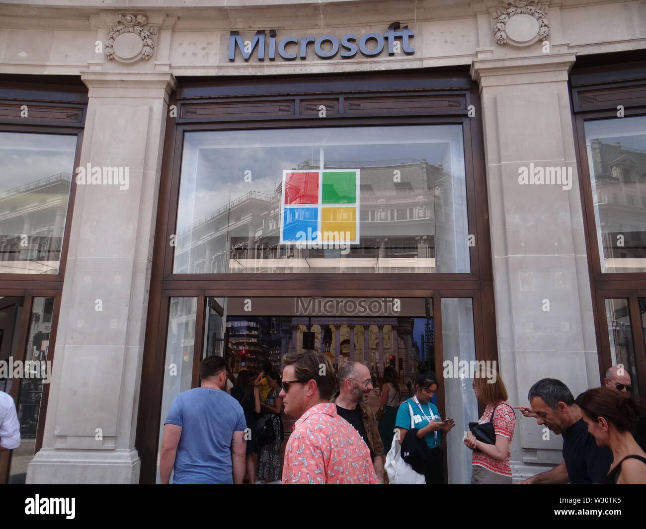 First European Microsoft store opens on Oxford circus in London, UK ...