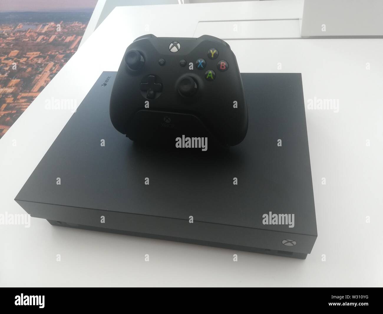 First European Microsoft store opens on Oxford circus in London, UK ...