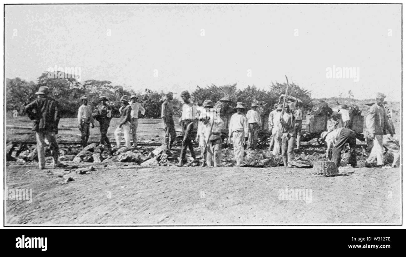Loading railroad cars Black and White Stock Photos & Images - Alamy