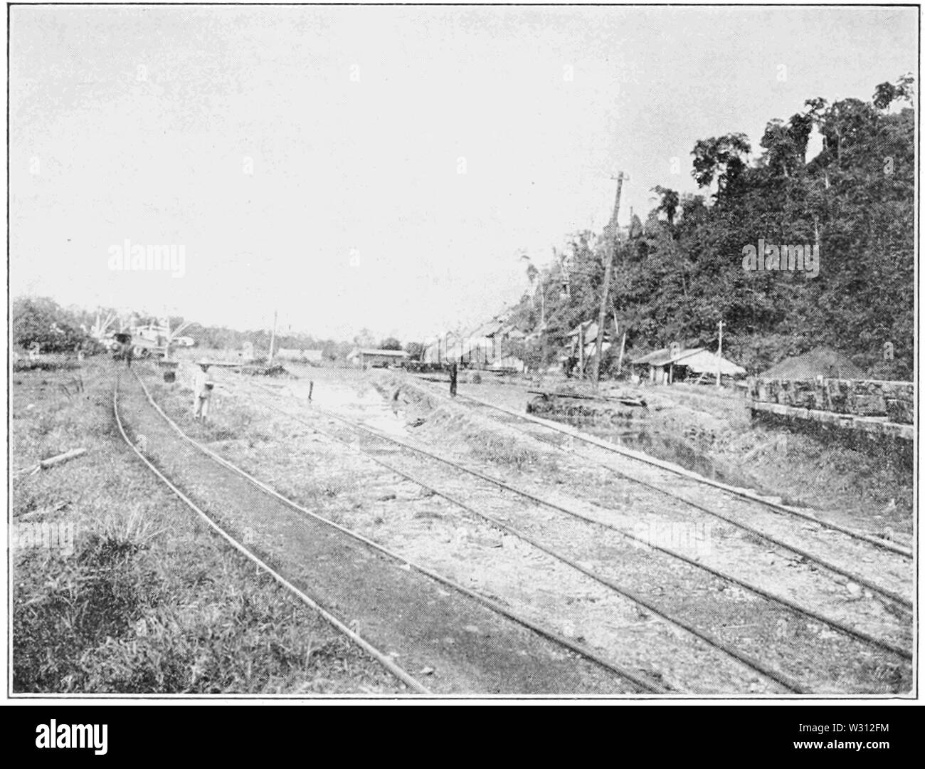 Railway pier Cut Out Stock Images & Pictures - Alamy