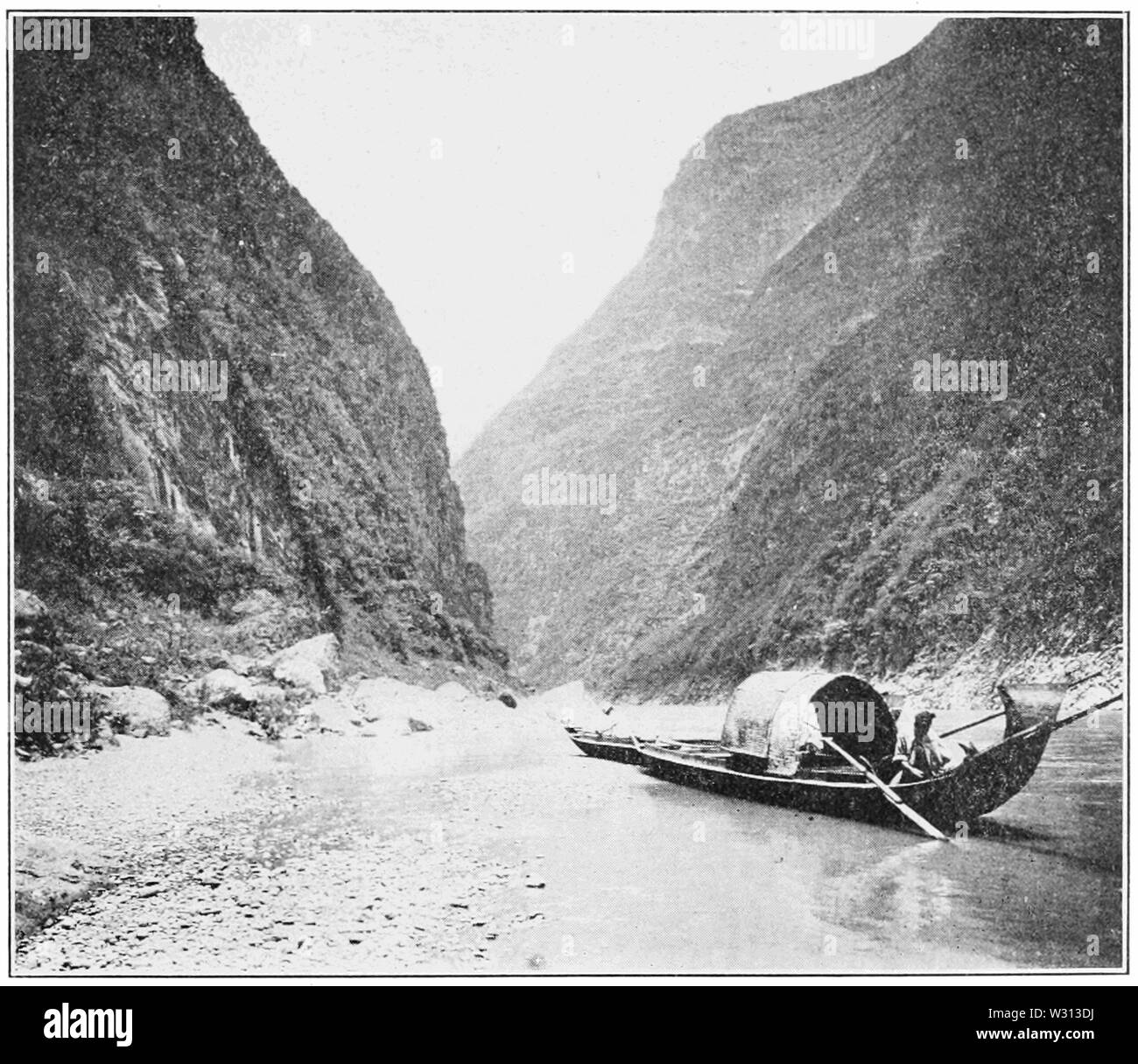 In a small river Cut Out Stock Images & Pictures - Alamy