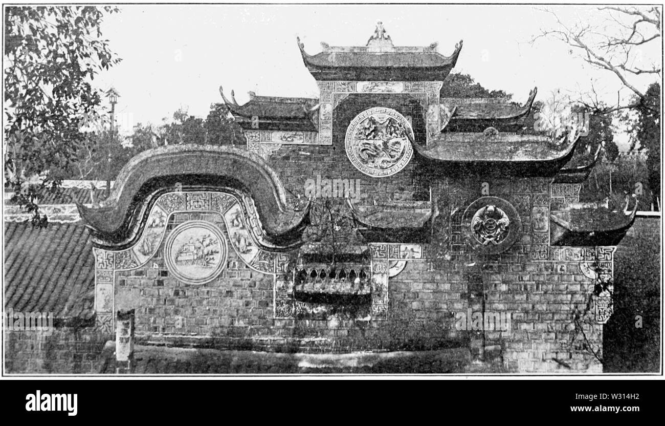 Traditional architecture building Cut Out Stock Images & Pictures - Alamy