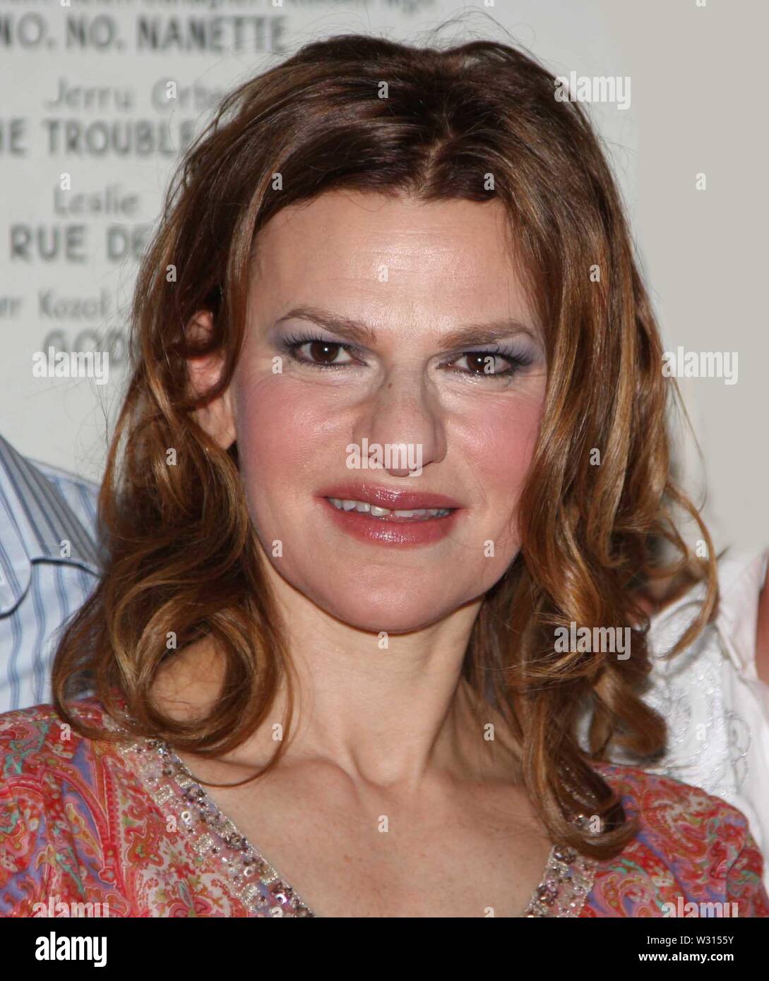 Sandra bernhard hi-res stock photography and images - Alamy