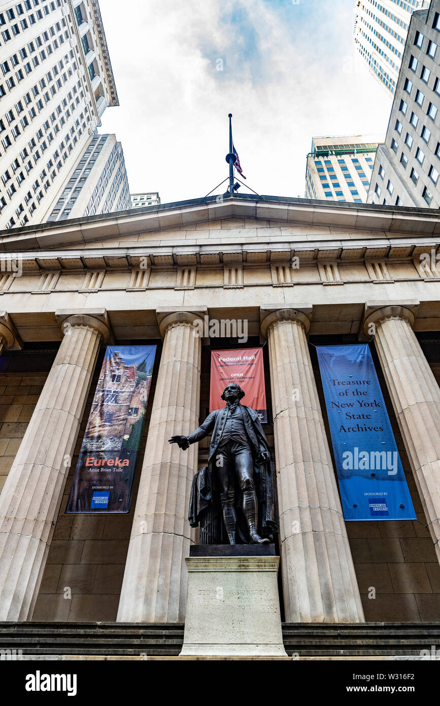 New York City, USA - August 1, 2018: Facade of the Federal Hall ...