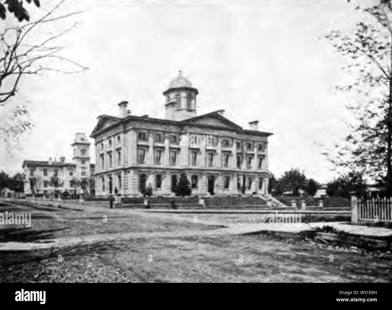 The pioneer courthouse Black and White Stock Photos & Images - Alamy
