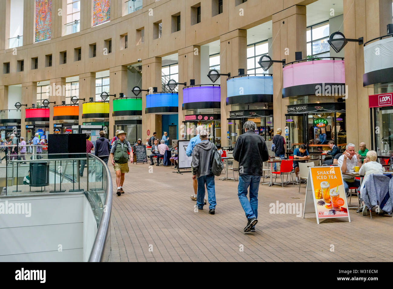 Library square hi-res stock photography and images - Alamy