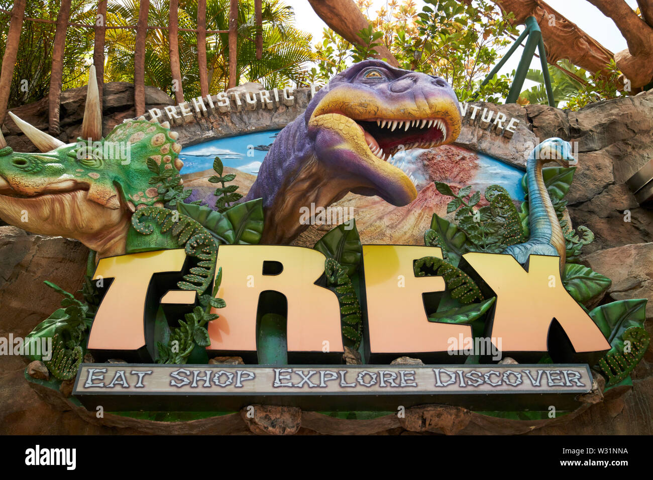 t-rex prehistoric family adventure restaurant at disney springs orlando ...