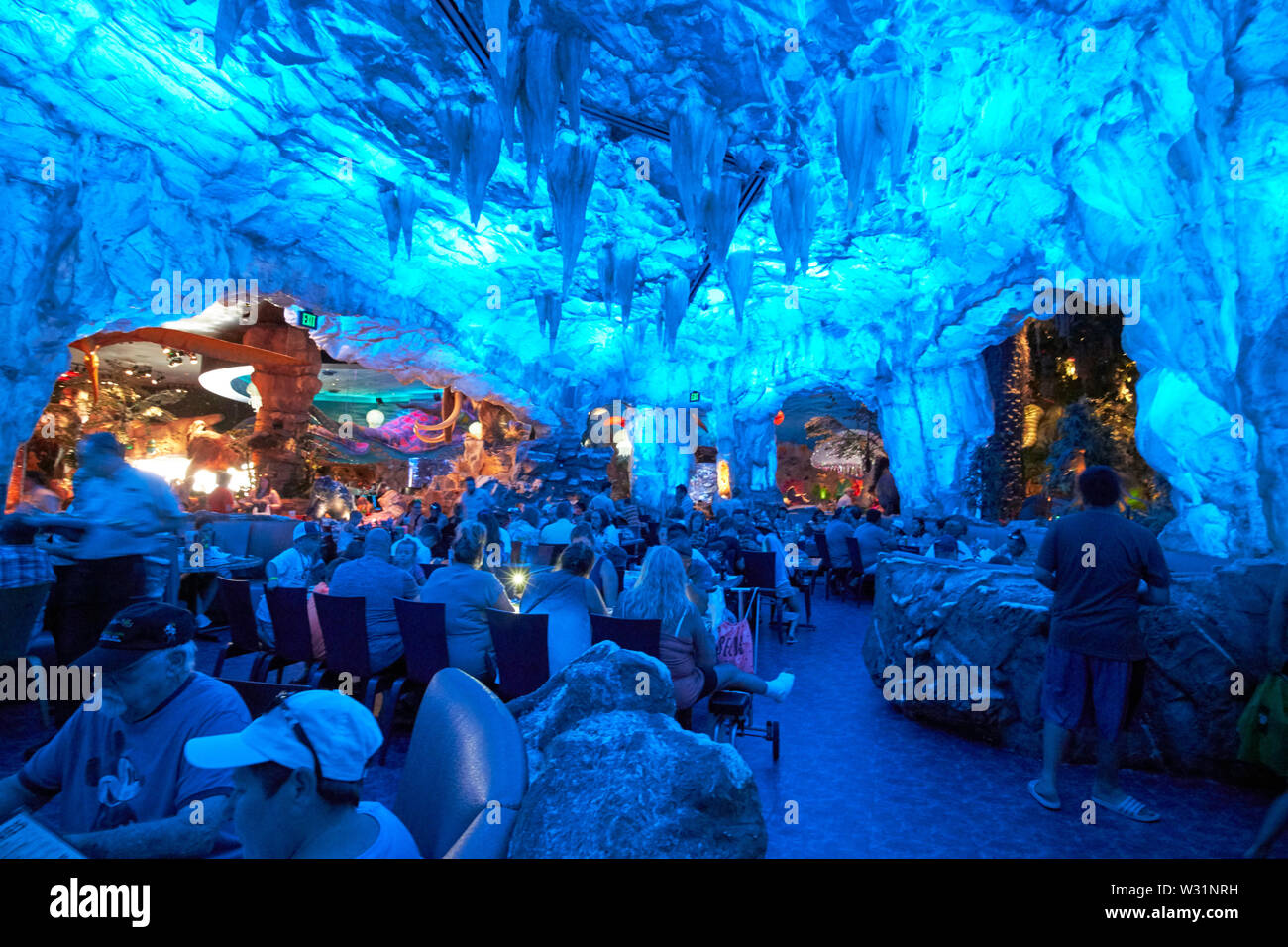 ice room in t-rex prehistoric family adventure restaurant at disney ...