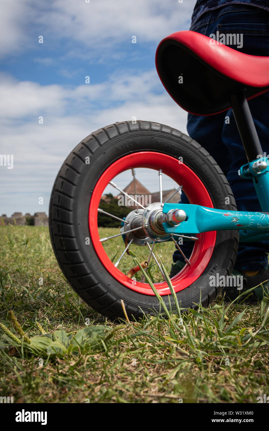 Wheel of cycle hi-res stock photography and images - Alamy