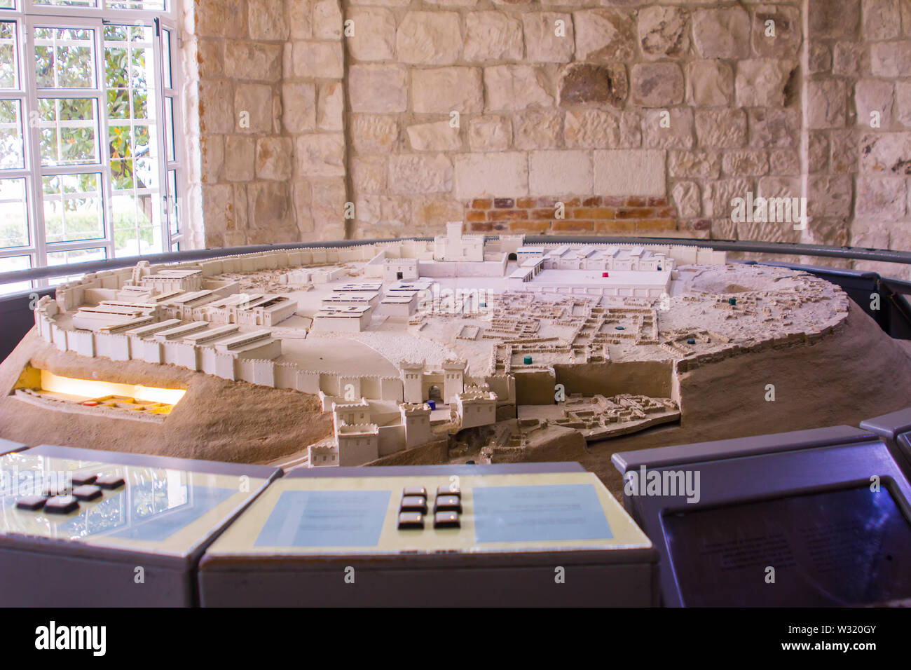 5 May 2018 The scale model of the Bronze age settlement of Tel Megiddo ...