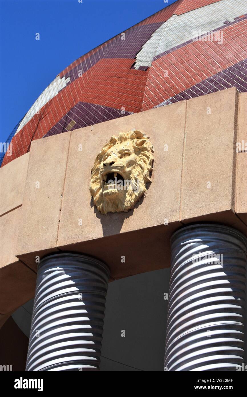 Unique head structure hi-res stock photography and images - Alamy