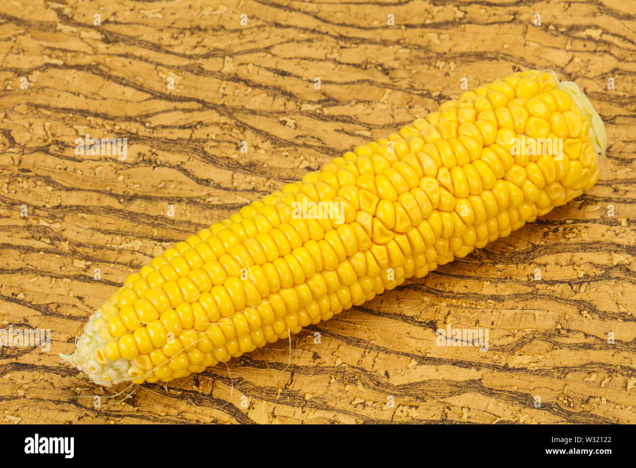 Sweet soft yellow natural corn for cooking Stock Photo - Alamy