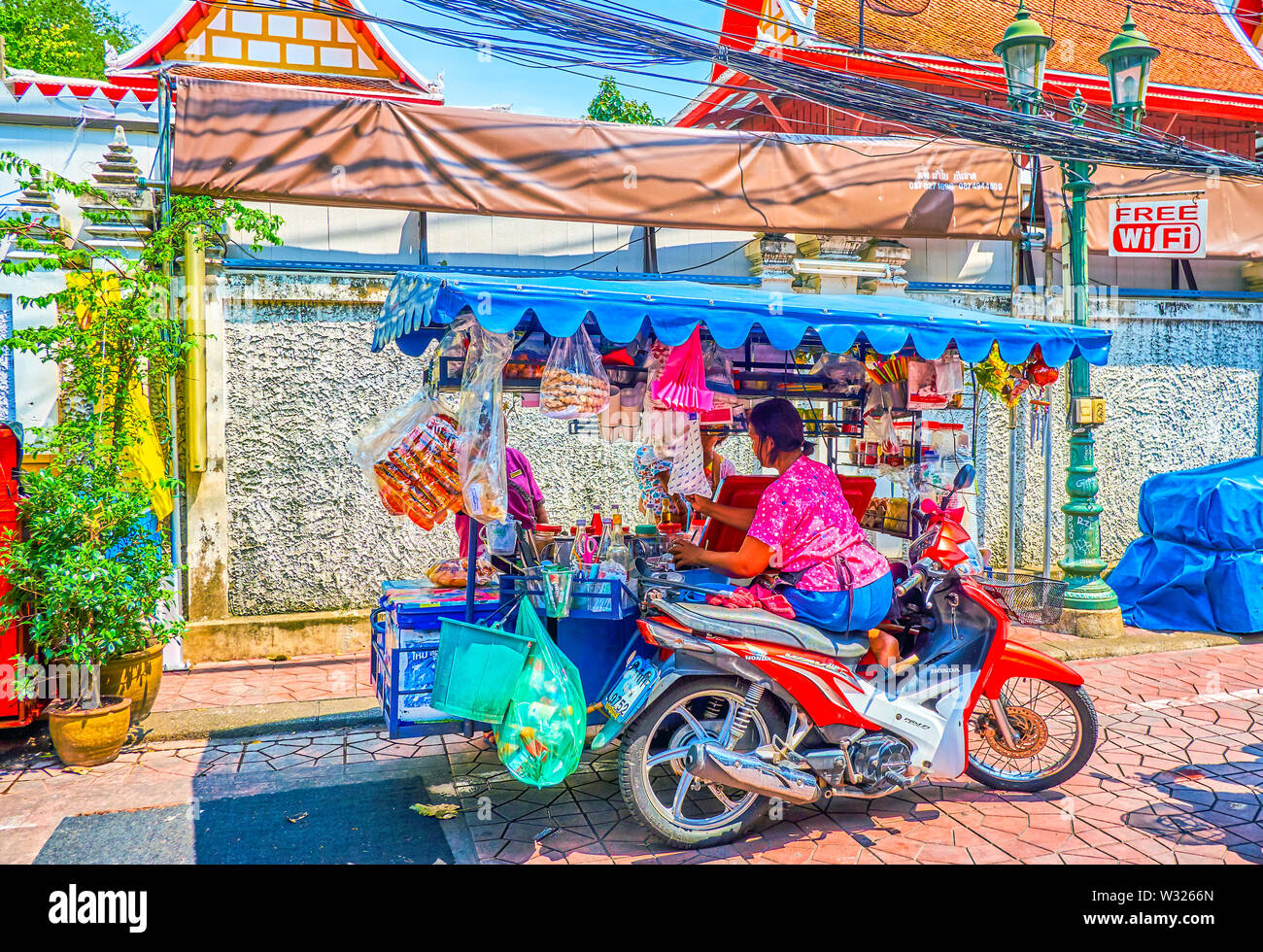 Motorcycle cart hi-res stock photography and images - Alamy