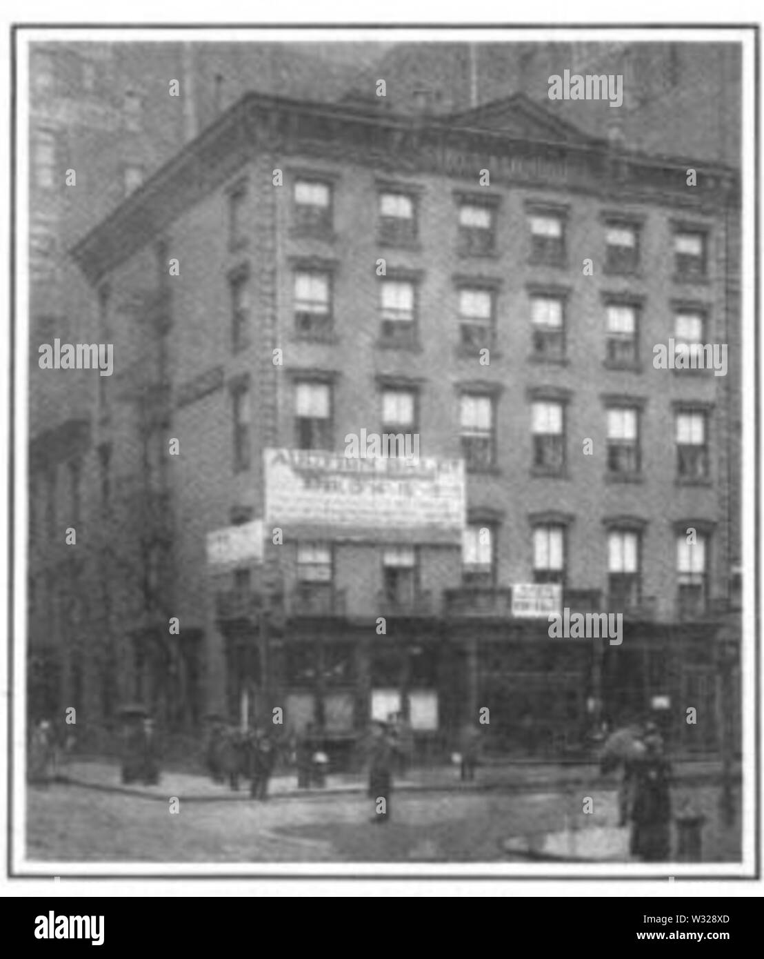 Sinclair house hi-res stock photography and images - Alamy