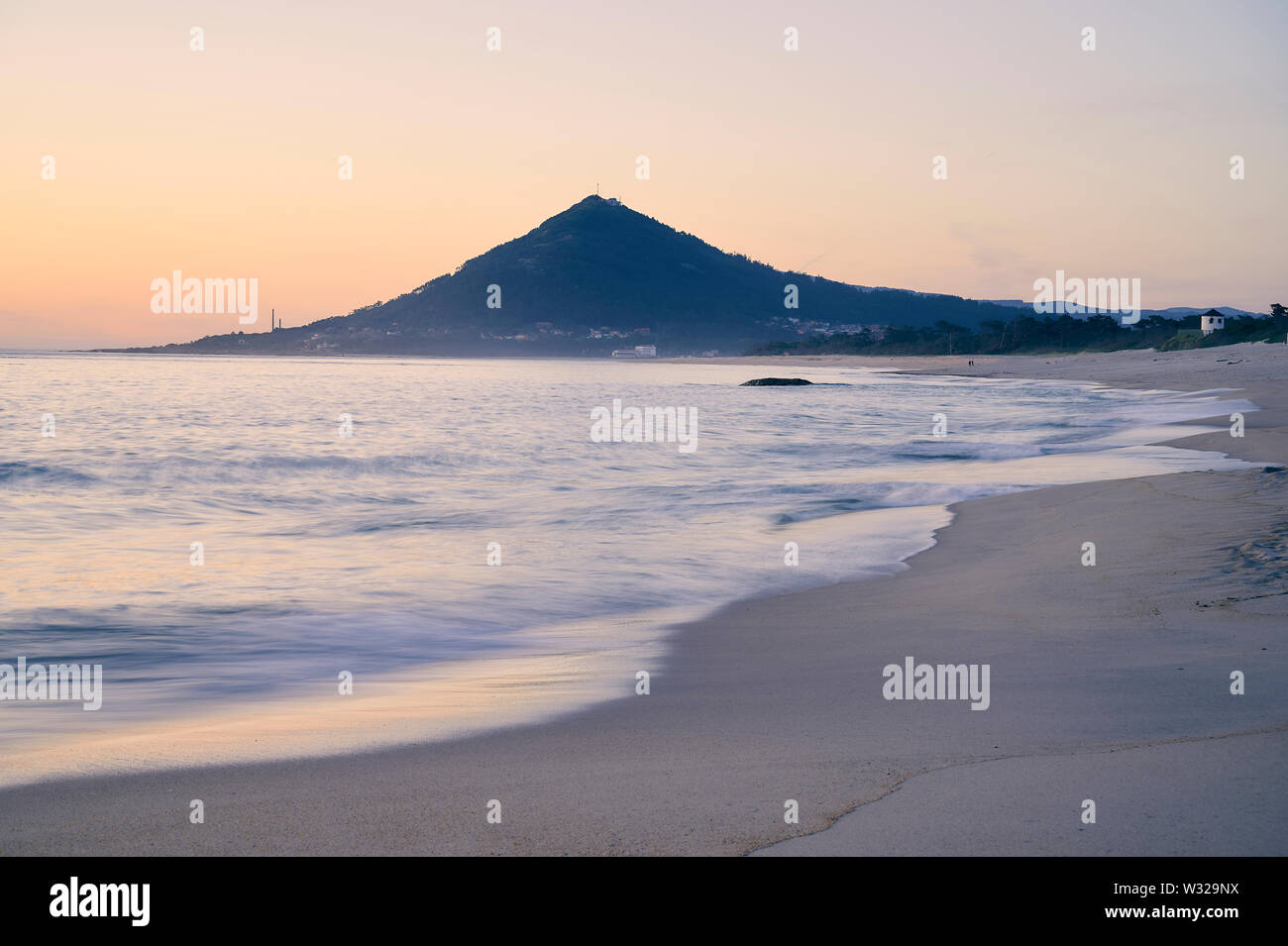 Portugal moledo beach hi-res stock photography and images - Alamy