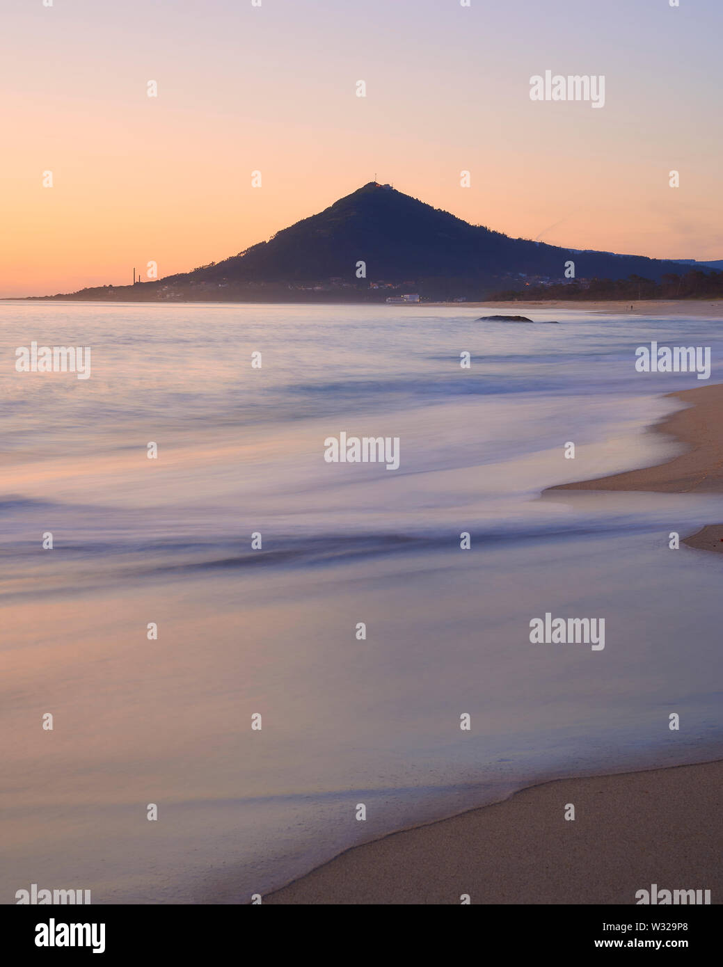 Portugal moledo beach hi-res stock photography and images - Alamy