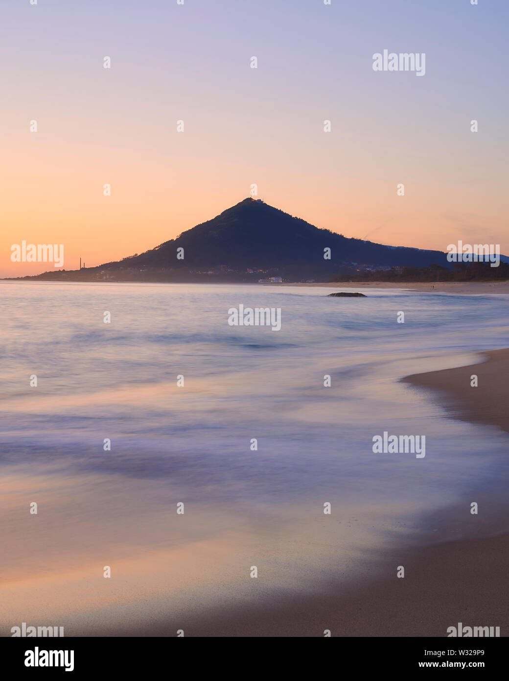 Portugal moledo beach hi-res stock photography and images - Alamy