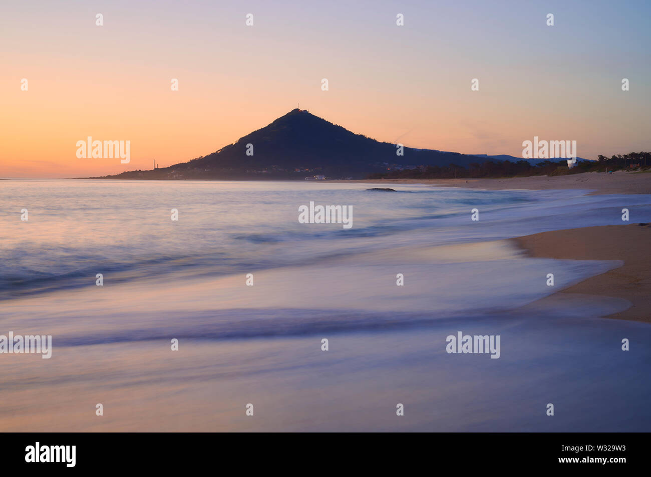 Portugal moledo beach hi-res stock photography and images - Alamy