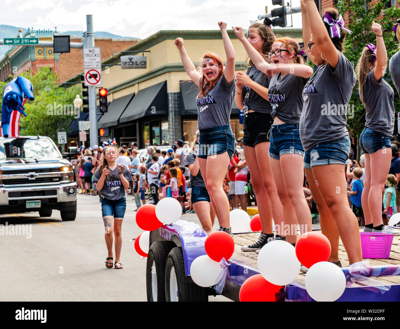 4th of july parade float hi-res stock photography and images - Alamy