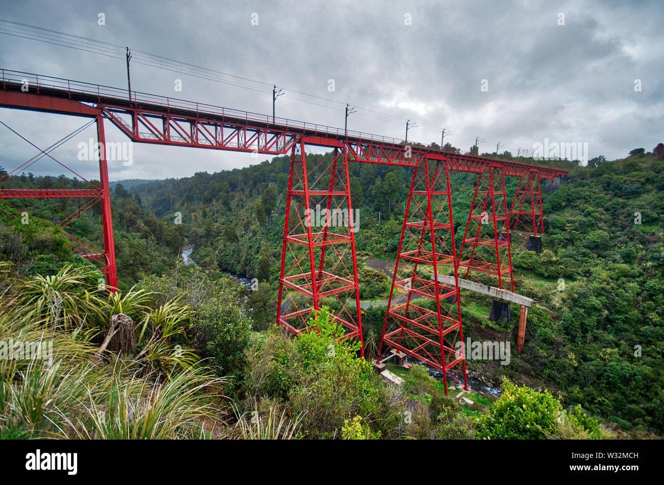 North road railway viaduct hi-res stock photography and images - Alamy