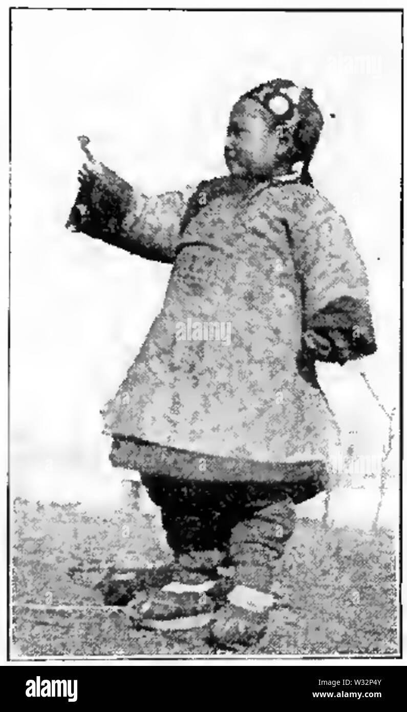 Chinese national boy hi-res stock photography and images - Alamy