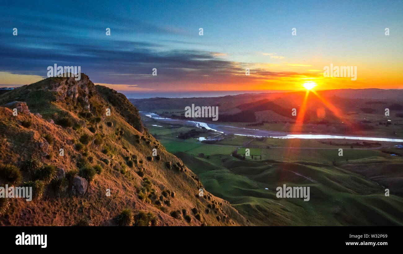 Sunrise at Te Mata Peak Stock Photo - Alamy