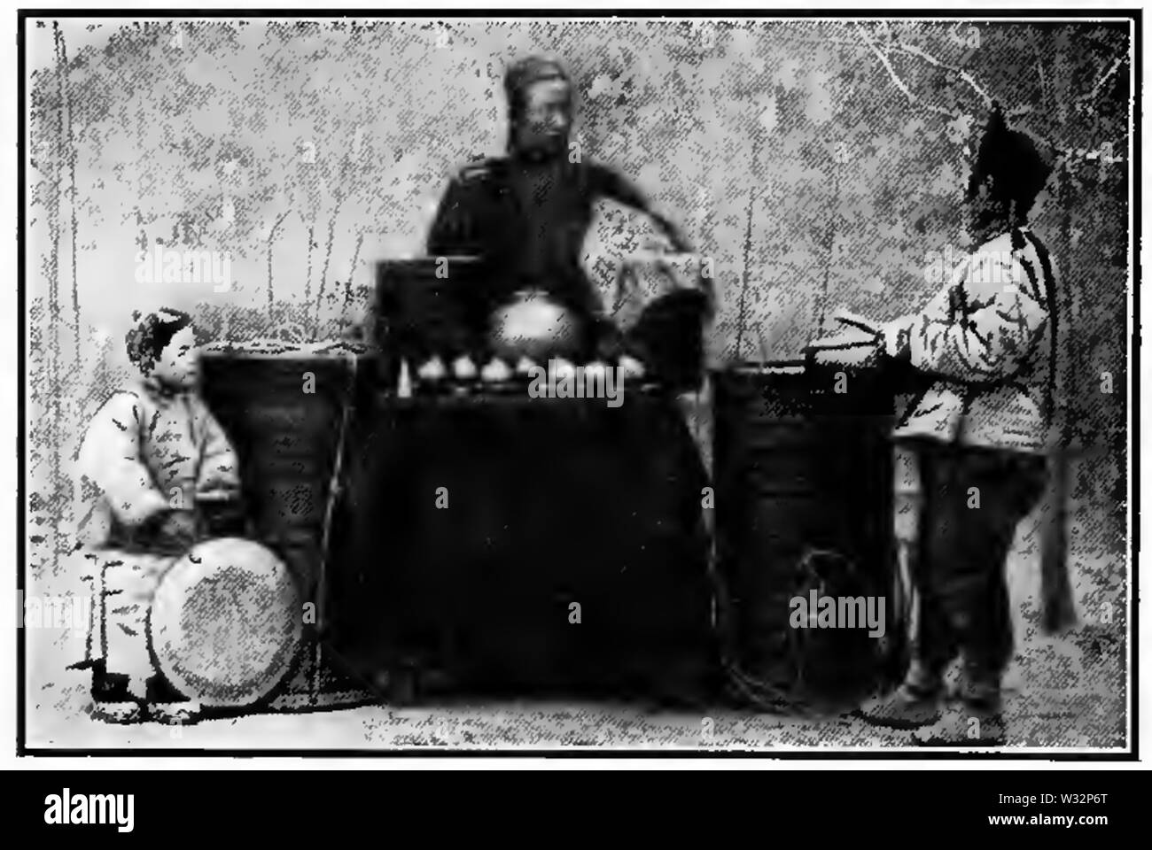 Historical chinese practices Cut Out Stock Images & Pictures - Alamy