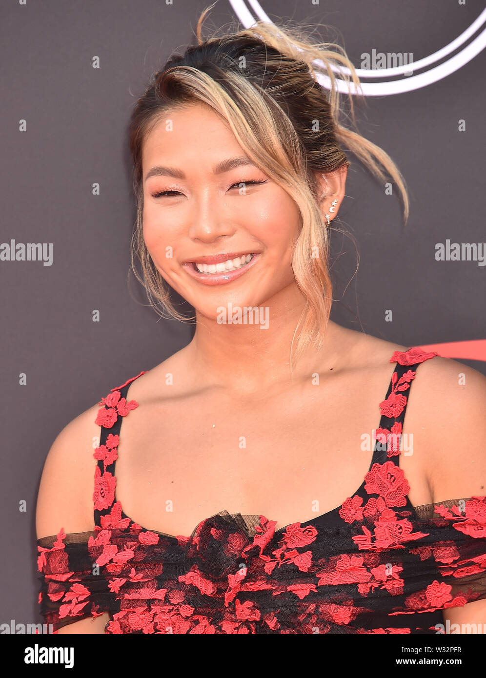 Chloe kim hi-res stock photography and images - Alamy