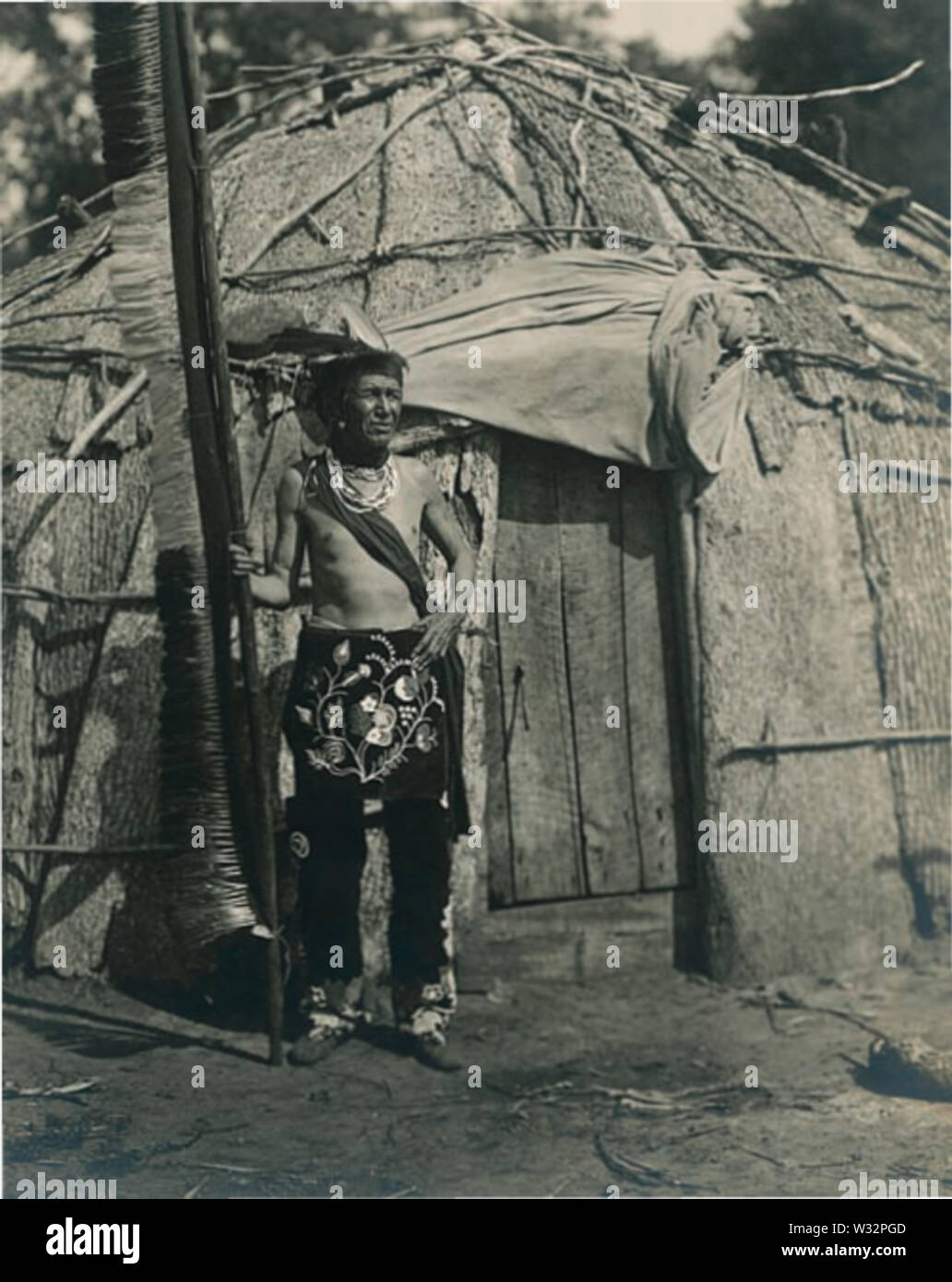 Ojibwe hi-res stock photography and images - Alamy