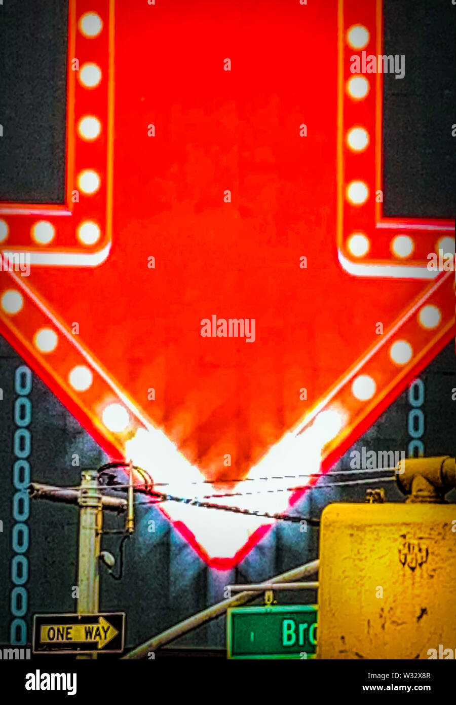 Neon arrow down hi-res stock photography and images - Alamy