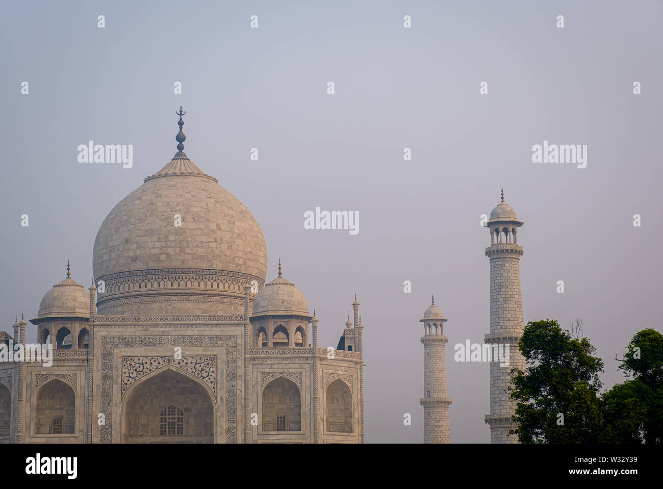 Taj mahal architectural details hi-res stock photography and images - Alamy