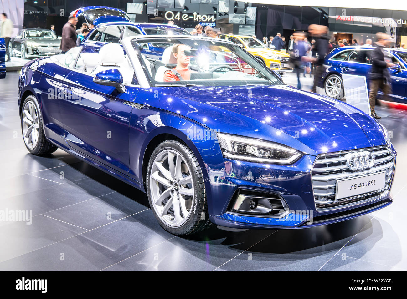 Mlb platform hi-res stock photography and images - Alamy