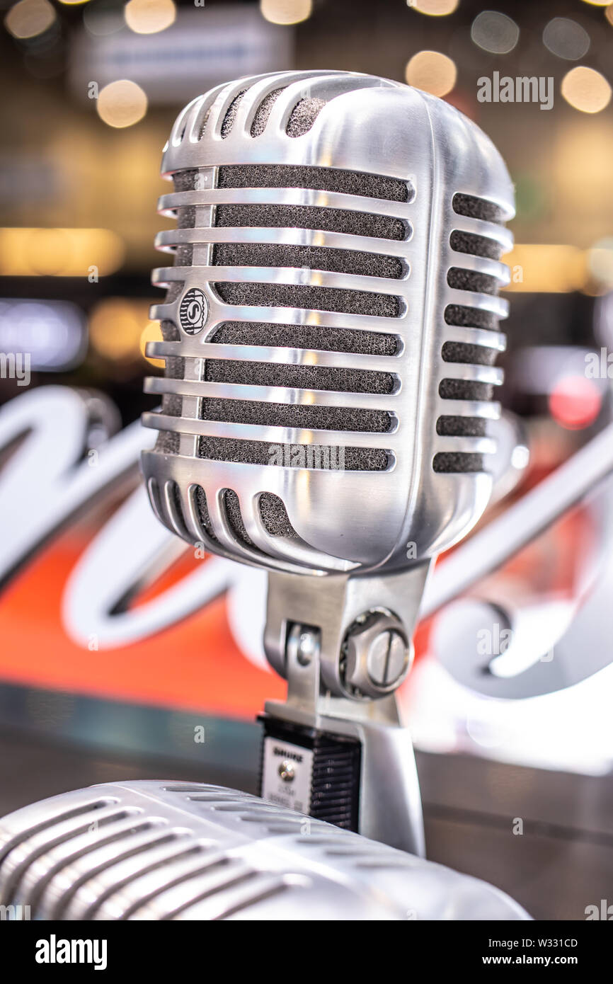 The silver voice hi-res stock photography and images - Alamy