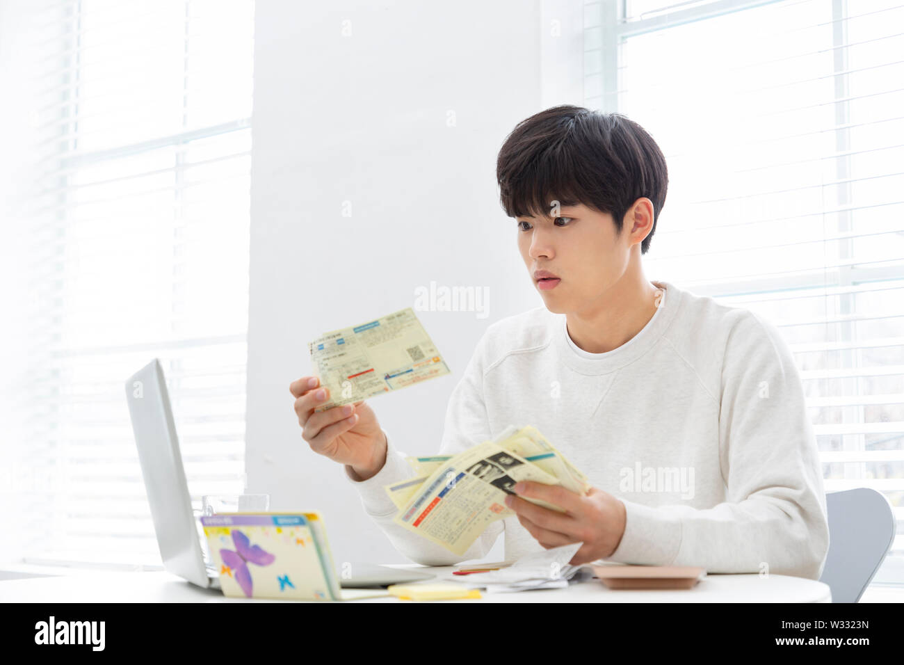 Daily routines Of an asian young man 345 Stock Photo - Alamy