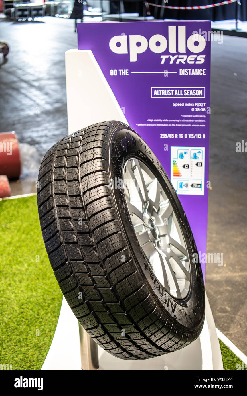 Apollo Tyres Advertisement