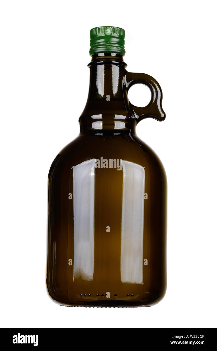 Bottle of vegetable oil isolated on white background Stock Photo - Alamy