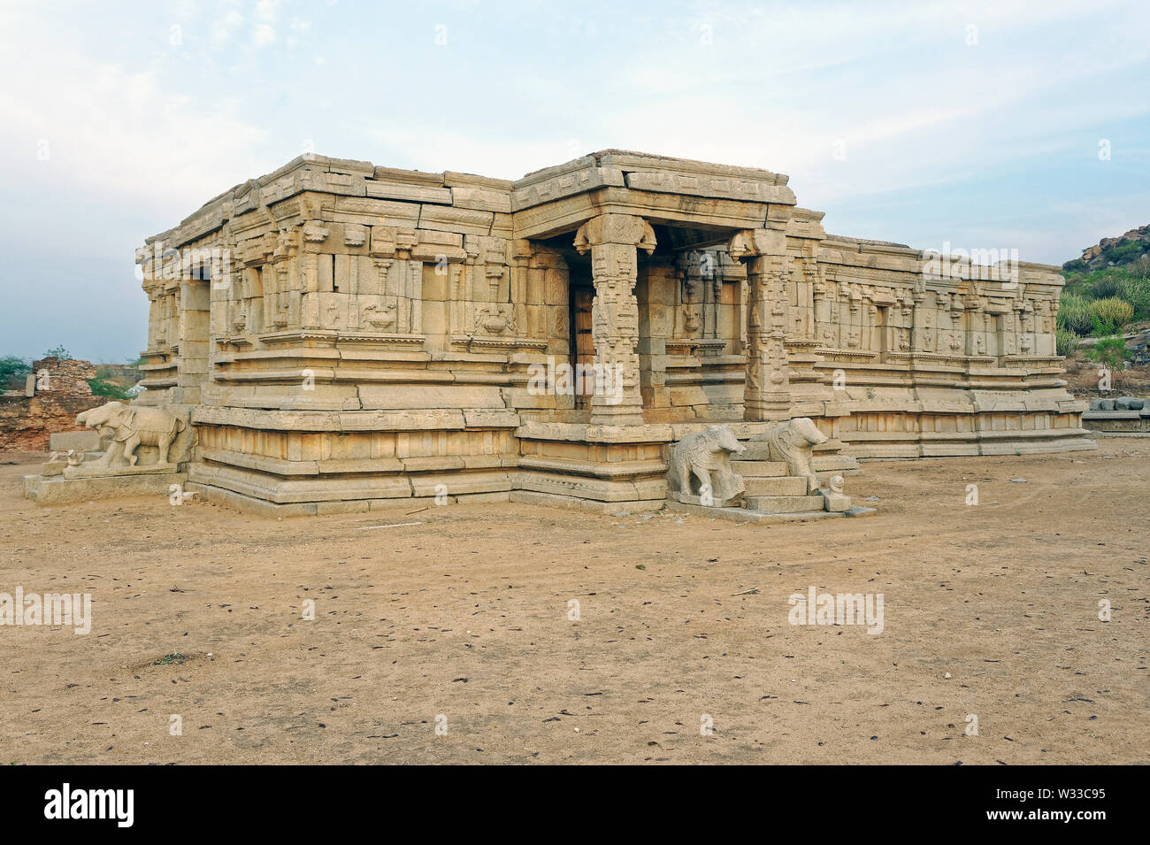 Nammalvar Temple at Hampi Stock Photo - Alamy
