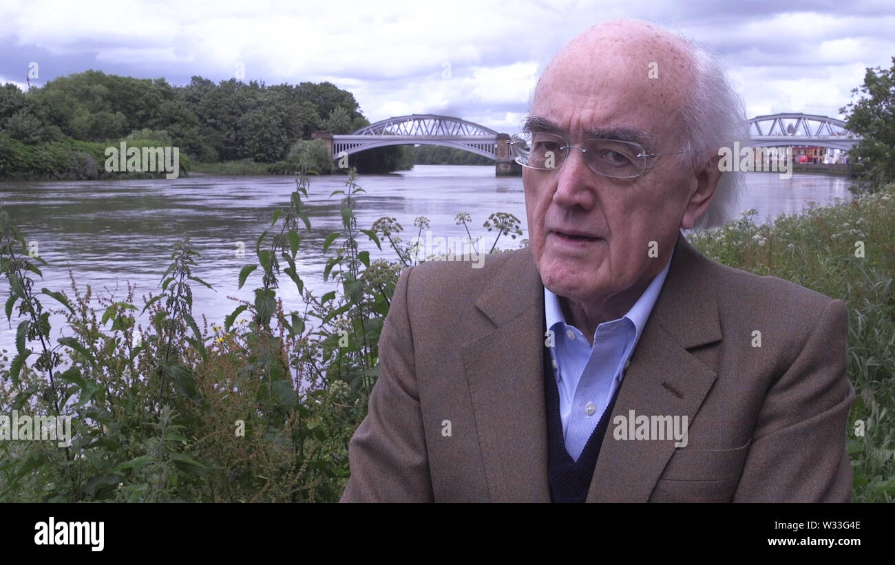 Undated screengrab of science historian james burke hi-res stock ...