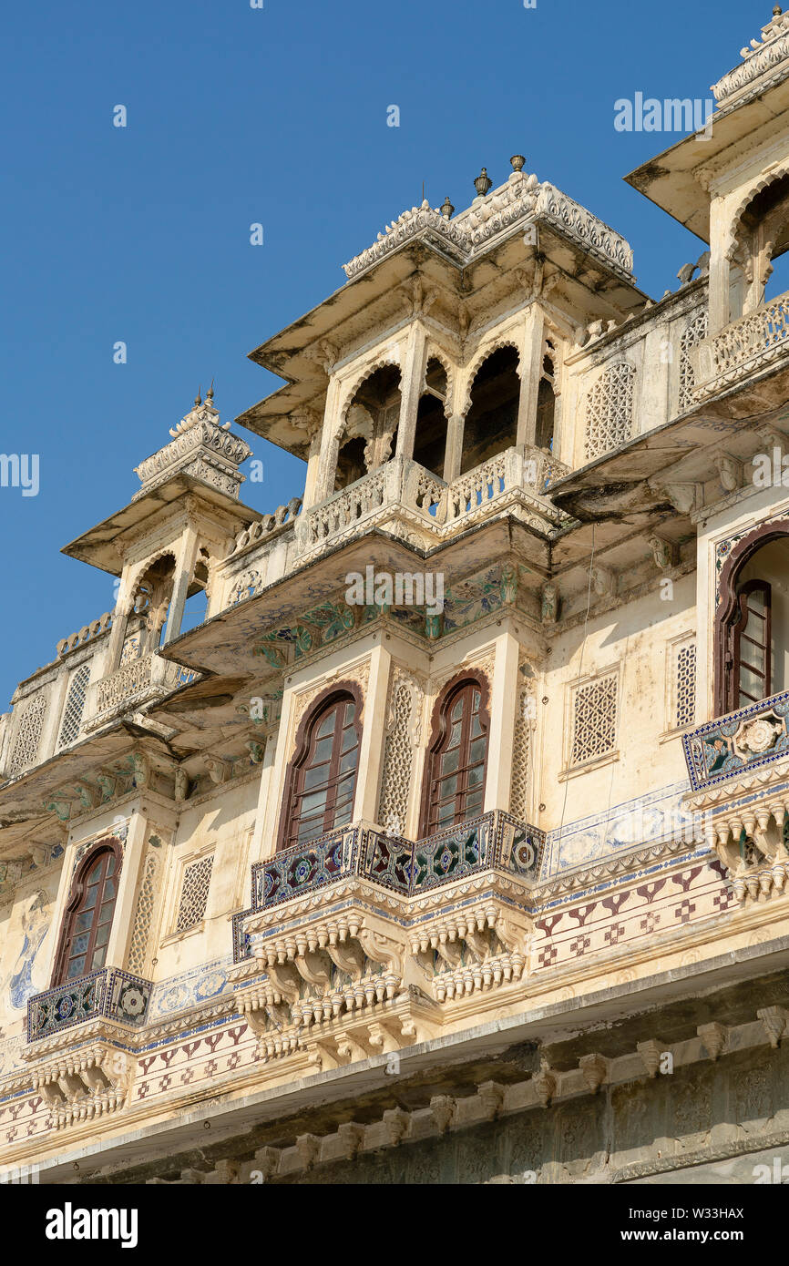 Detail of architecture, decorated facade in Udaipur, Rajasthan, India ...