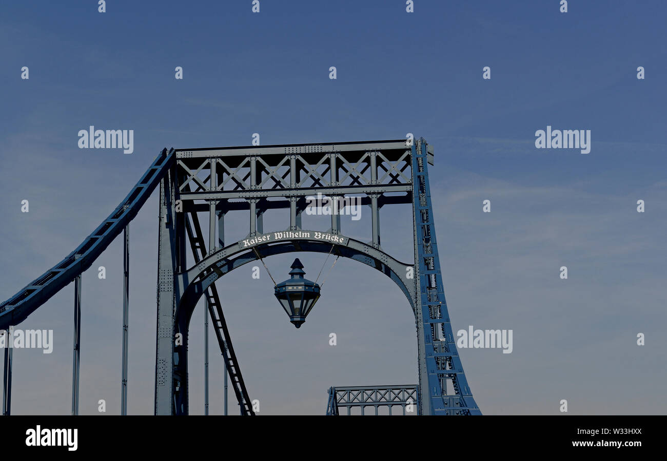 Port basin hi-res stock photography and images - Alamy