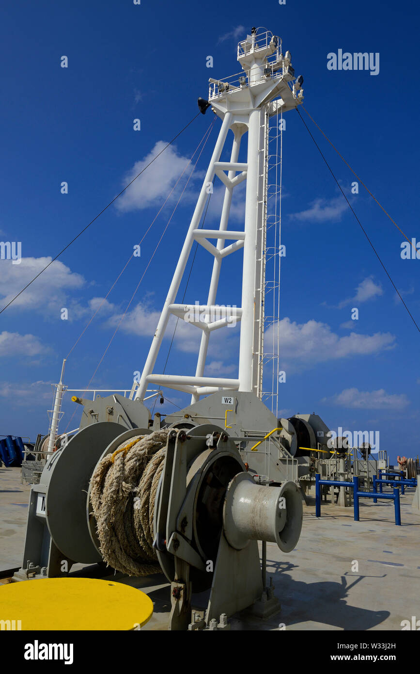 Foremast hi-res stock photography and images - Alamy