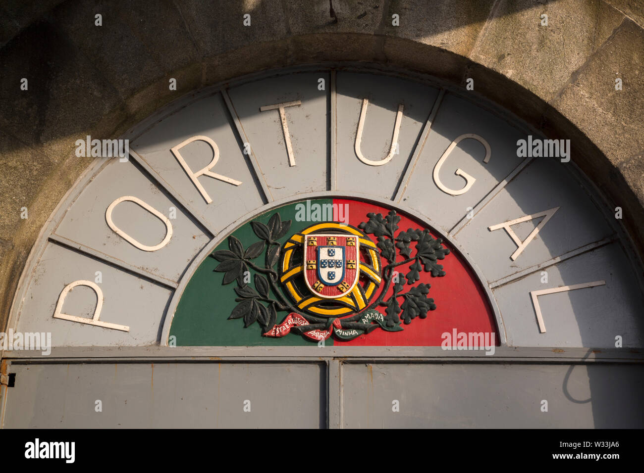 Symbol frontier sign hi-res stock photography and images - Alamy