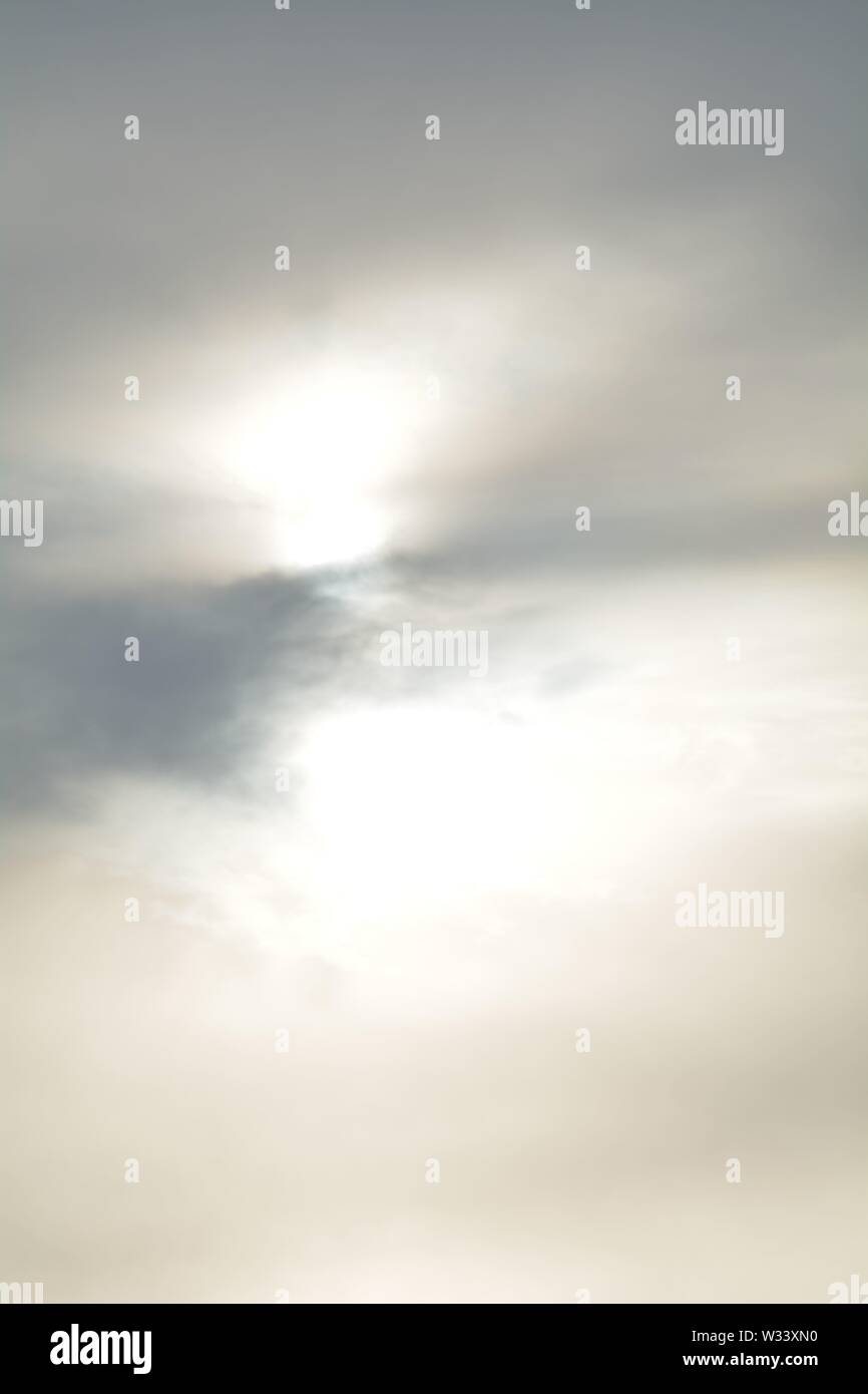 Thin cloud pattern hi-res stock photography and images - Alamy