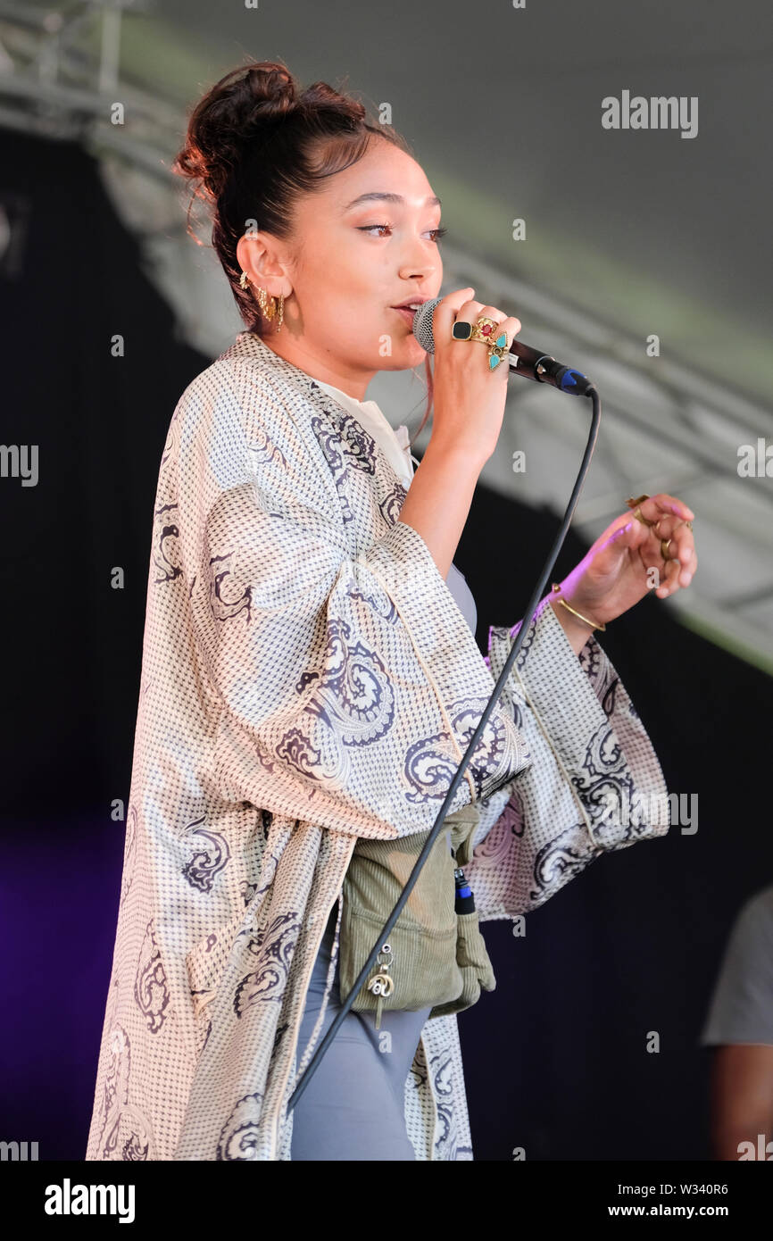 Joy Crookes High Resolution Stock Photography and Images - Alamy