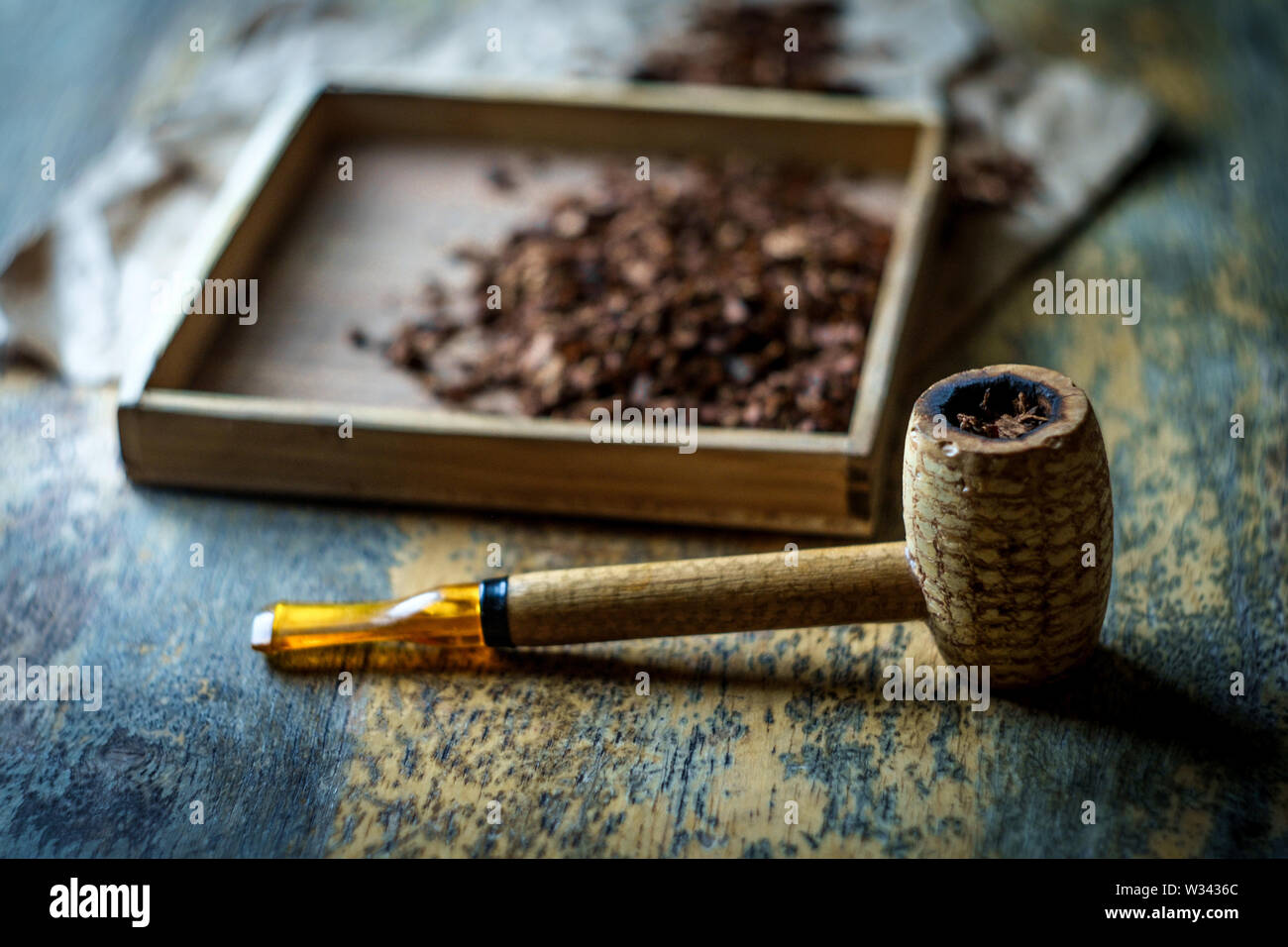 Smoking corncob pipe hi-res stock photography and images - Alamy