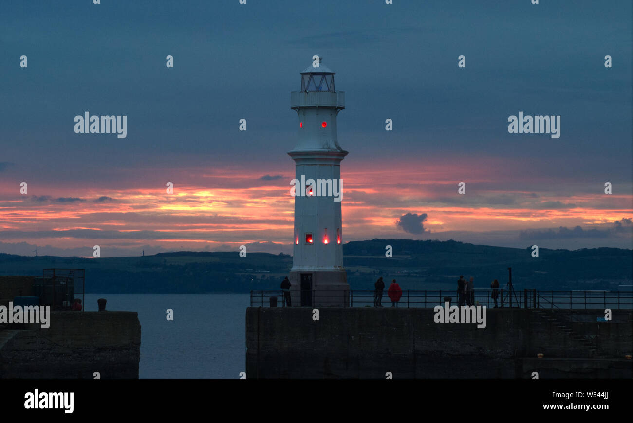 Newhaven harbour lighthouse hi-res stock photography and images - Alamy