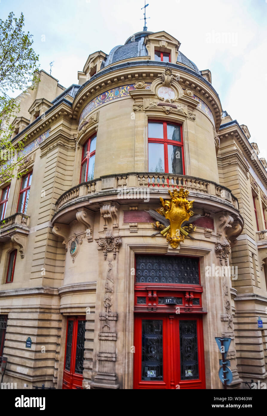 Amazing architecture of historic buildings of Paris, France. April 2019 ...